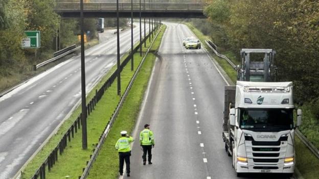 A63 near Hull reopens after lorry carrying forklift hits bridge - BBC News