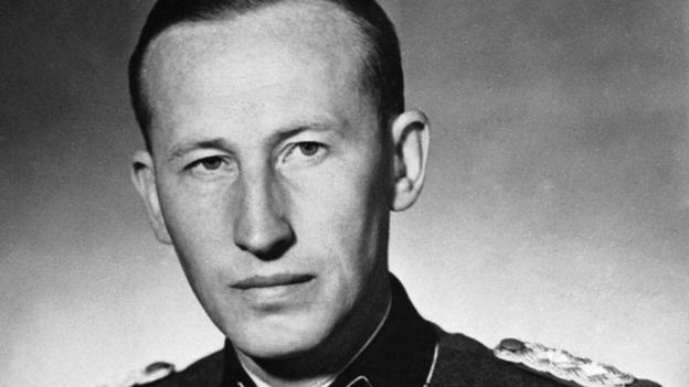 Grave of top Nazi leader Reinhard Heydrich opened in Berlin - BBC News