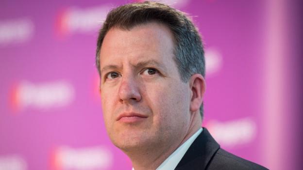 Brexit: Can Leavers and Remainers call a Christmas truce? - BBC News