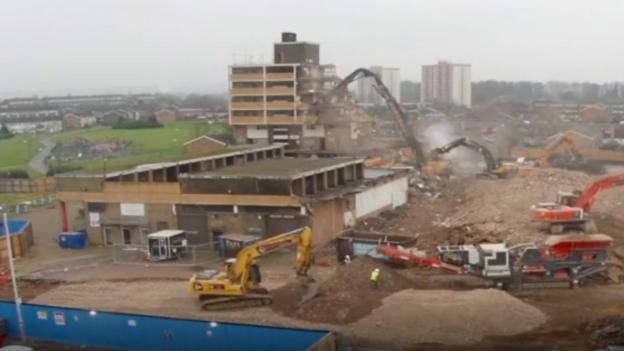 Marsh Farm riots: Regeneration to leave behind 'negative' past - BBC News