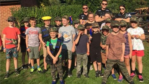 Yaxham Nerf guns mistaken for real gunfire - BBC News