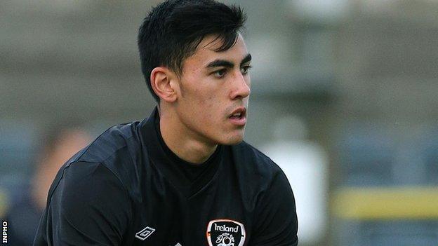 Candystripes sign former Leeds and Cork keeper Eric Grimes - BBC Sport