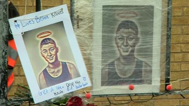 Gordon Gault: Six teenagers in court over boy's murder - BBC News