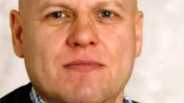 Leeds children's doctor Colin Ferrie on drug charges - BBC News