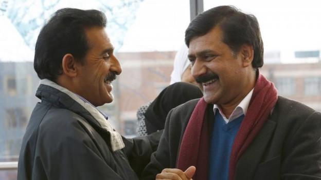 Malala and Muzoon reunite to proclaim benefits of education - BBC News