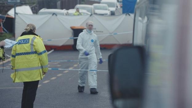 24 Hours in Police Custody: Double murder two-part special - BBC News