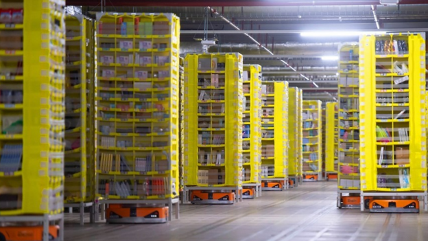 Amazon strikes: Workers claim their toilet breaks are timed - BBC News