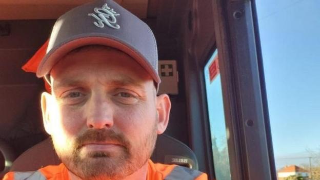 Downham Market: Father and son jailed for murder of love rival - BBC News