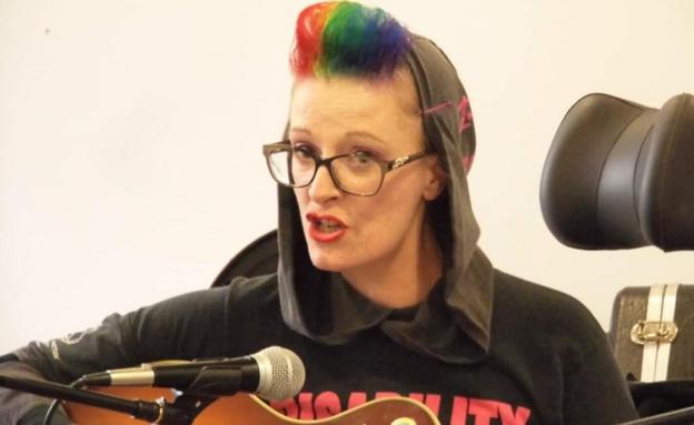 How disabled people are problem-solving in the pandemic - BBC News