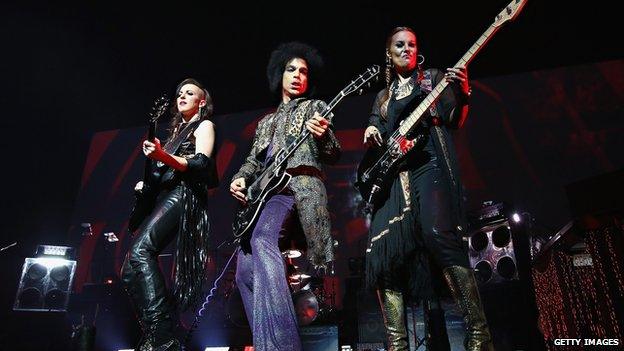 Prince's band 3rdEyeGirl confirm new album for 2015 - BBC News
