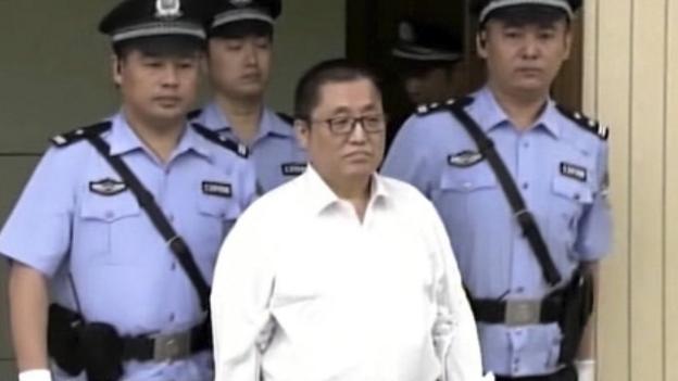Chinese activist Hu Shigen jailed for subversion - BBC News