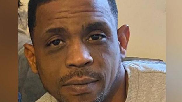 Cardiff: Teen pleads not guilty to murder of father-of-seven - BBC News