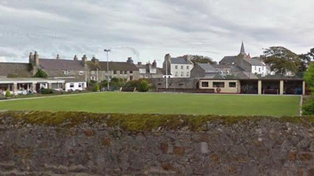 Funding further delays Castletown play park refurbishment - BBC News