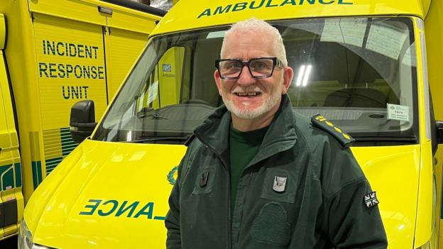Founding member of East Midlands Ambulance Service team retires - BBC News