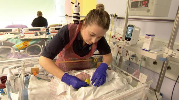 The babies born at 22 weeks and surviving in Hull neonatal unit - BBC News