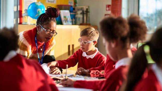 Transition day: Top tips for starting a new class or school - BBC Newsround
