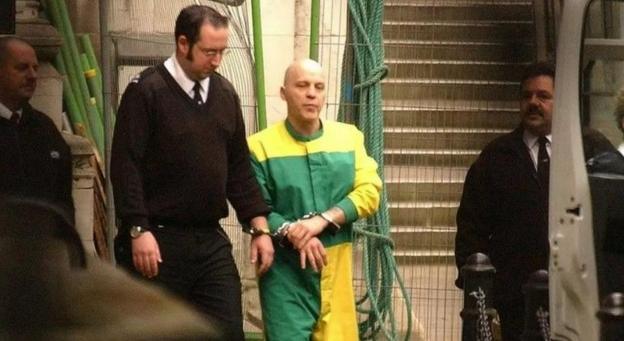 Michael Stone: Murderer to make fresh bid to clear name - BBC News