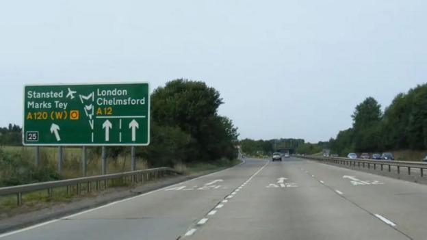Drivers warned of delays after A12 closure in Essex - BBC News