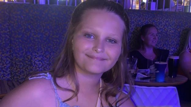 Mia Lucas, 12, had underlying brain disorder, inquest told - BBC News