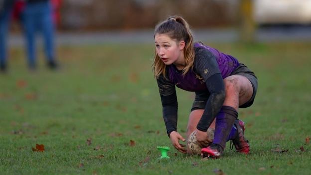 Brighton: Student selected for England deaf rugby team tour - BBC News