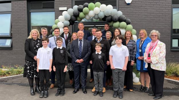 New special school officially opens in Shepshed - BBC News