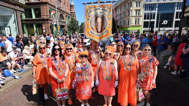 The Twelfth: Thousands attending NI's Orange Order parades - BBC News