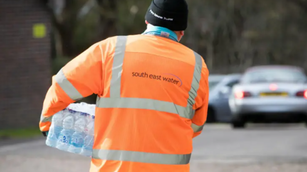 Kent: 'Outrageous' to allow water bills to increase, says MP - BBC News