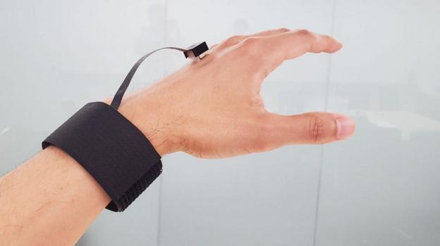New wearable tech creates realistic touch - BBC Newsround