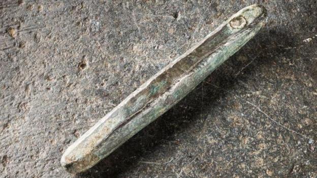 Royal treasures hidden since World War Two uncovered in Lithuania - BBC ...