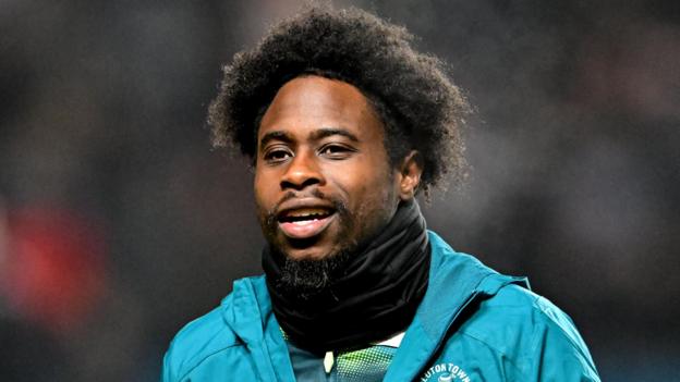 Mpanzu: Midfielder is club 'legend', say Luton, as he leaves on loan ...