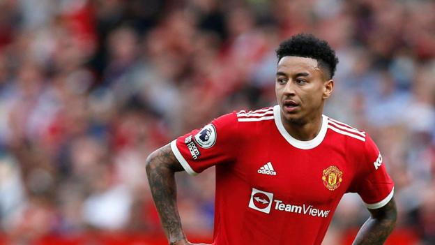 Footballer Jesse Lingard's grandad to face a retrial - BBC News