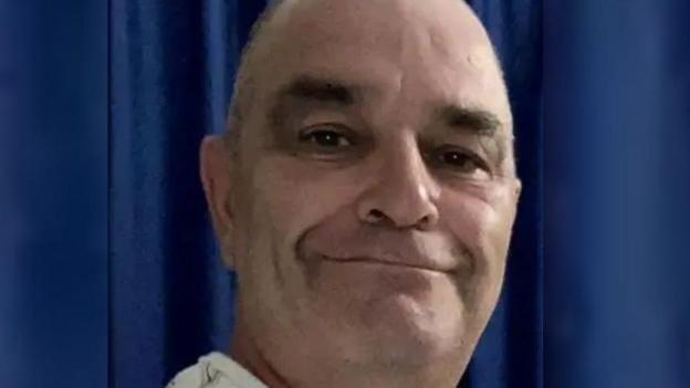 Elgin bus driver killer loses appeal against sentence - BBC News