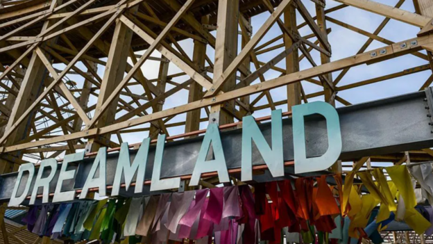 Margate: Tributes paid to teenager who died after Dreamland event - BBC ...