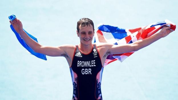 How triathlete Alistair Brownlee made others 'dream and believe' - BBC News