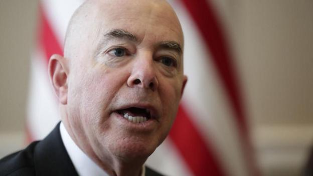 Luigi Mangione pleads not guilty to murdering healthcare CEO - BBC News