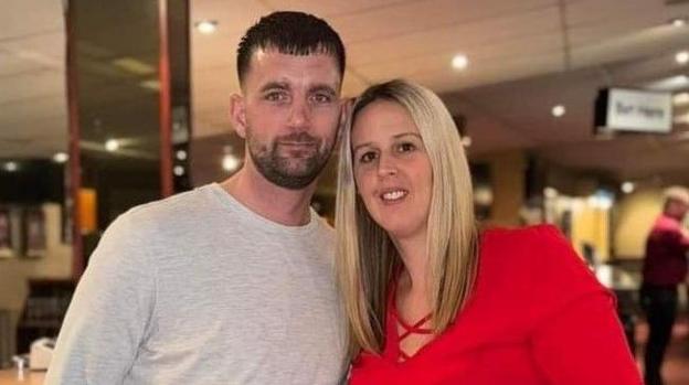Barnsley A61 crash: Parents were amazing mum and dad say family - BBC News