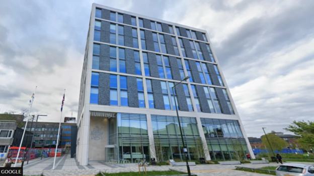 Surrey devolution survey 'misleading' says county council - BBC News