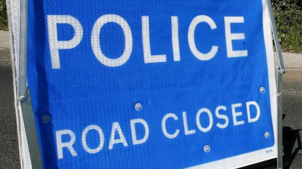 Major Hertfordshire and Bedfordshire roads closed after crashes - BBC News