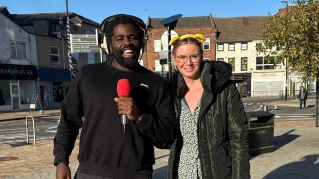 Radio presenters' three-legged walk for Children in Need - BBC News