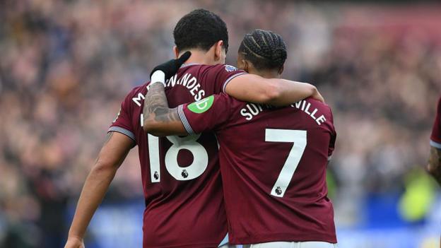 West Ham news: Summerville and Fernandes 'two bright lights blinking in ...