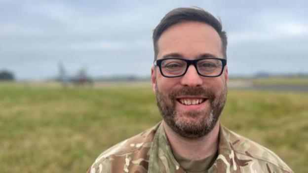 Plane spotters flock to watch 'Cobra Warrior' at RAF Waddington - BBC News