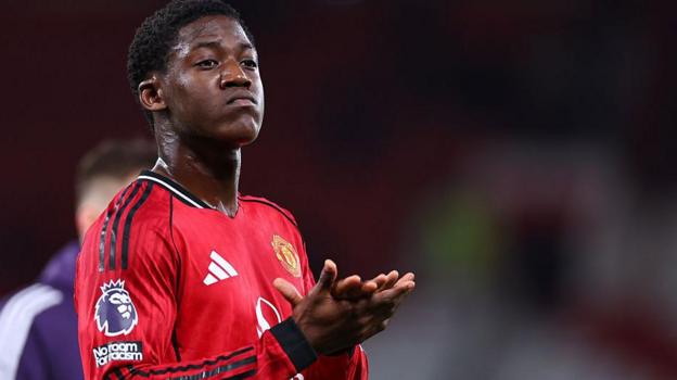 Man Utd midfielder's half-brother wears 'Free Kobbie Mainoo' t-shirt ...