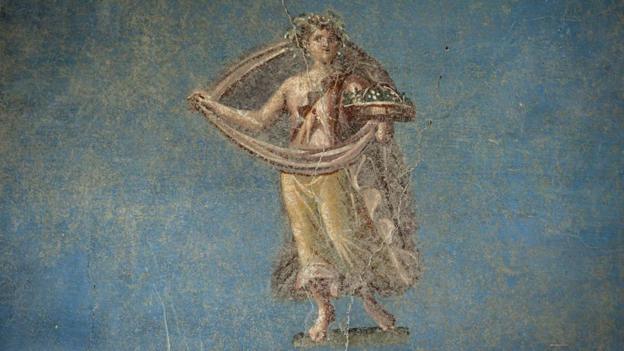 Thutmose II: Last undiscovered tomb of Tutankhamun dynasty found - BBC News