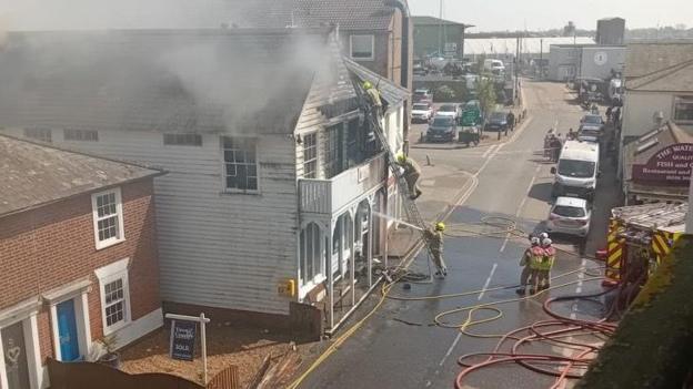 Fire at sailing club building in Brightlingsea in Essex - BBC News