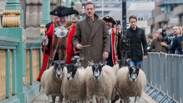 What does it mean to get the Freedom of the City of London? - BBC News