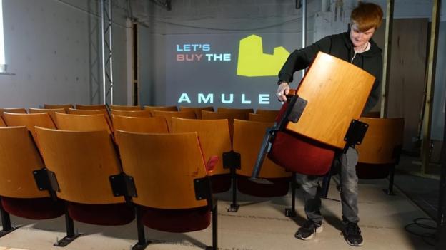 Amulet Theatre reopens after 20 years for pop-up summer shows - BBC News