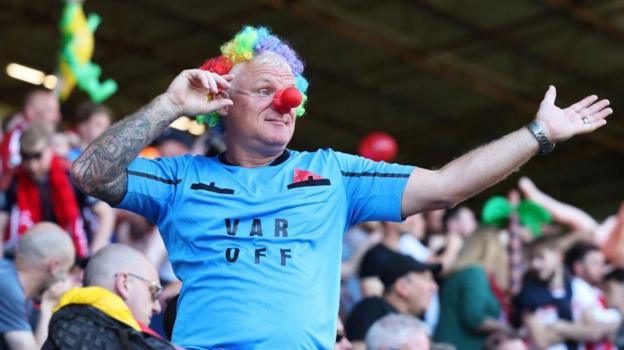 VAR: '100 more wrong decisions if VAR scrapped,' claims Premier League ...