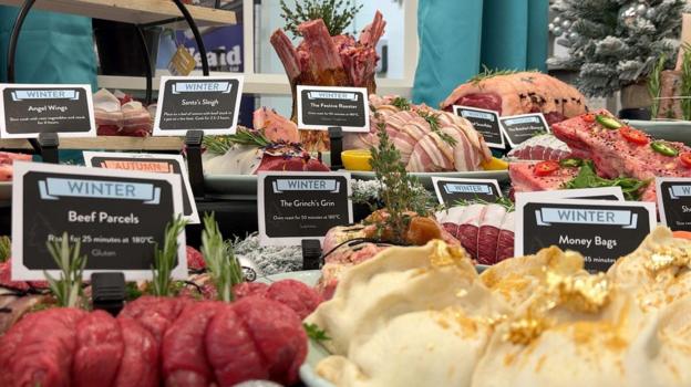 Top butchers prepare for World Butchers’ Challenge in Plumpton - BBC News