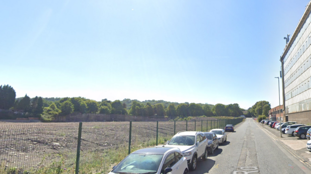 Plans submitted for more than 200 new homes in Coseley - BBC News
