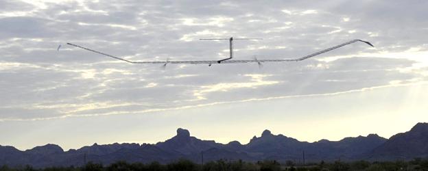 Zephyr solar plane flies 7 days non-stop - BBC News